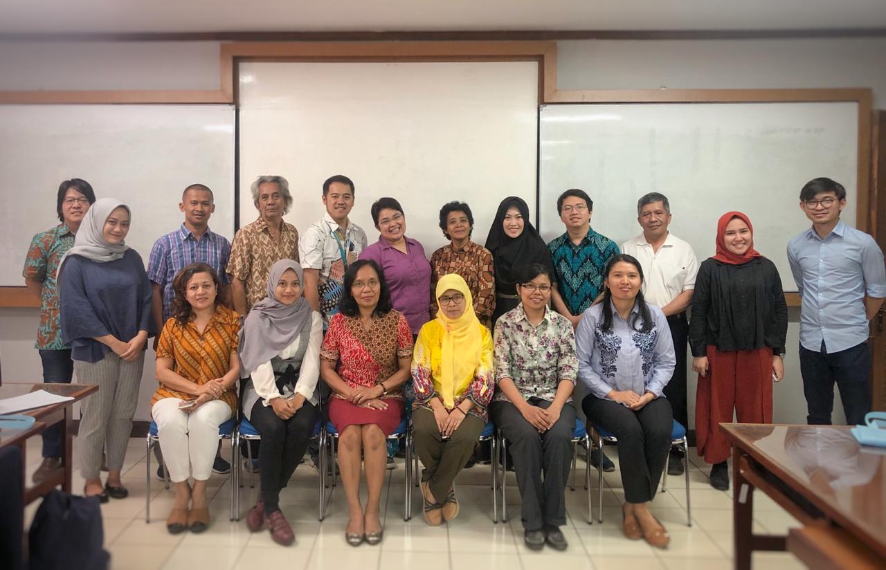 Pengabdian Dies Fakultas Ekonomi UNPAR 2019: Pelatihan Komputer untuk ...